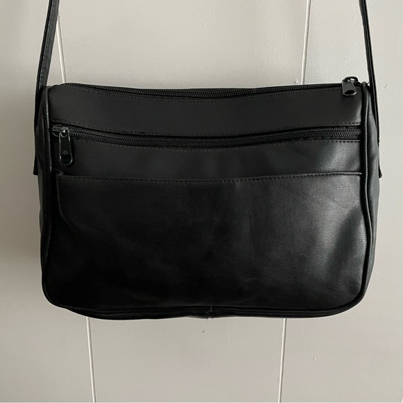 Perry Ellis | Bags | Vintage Perry Ellis Black Leather Crossbody Bag ...